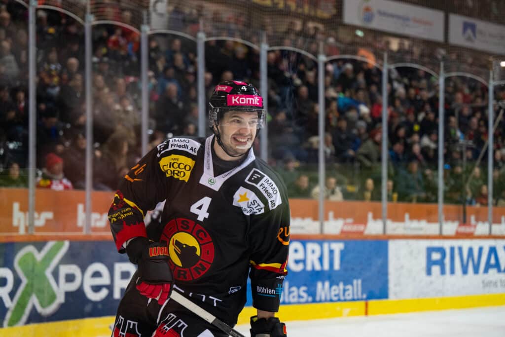 Der SCB ändert die Aufstellung und bleibt in der Serie - Eishockey ...